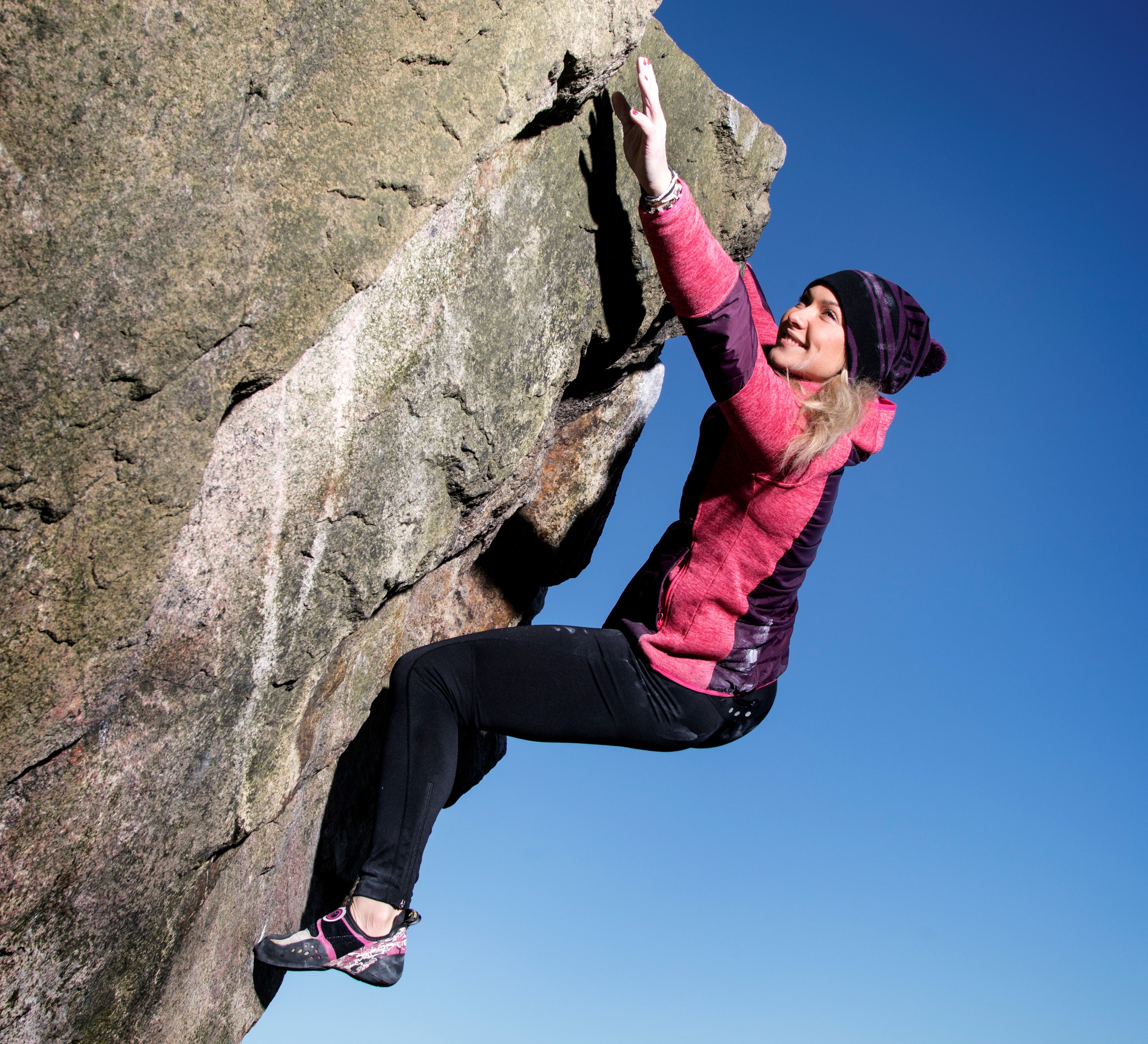 Roosa kiipeää ilman köyttä: "Boulderointi antaa vapauden tunteen" - Fit